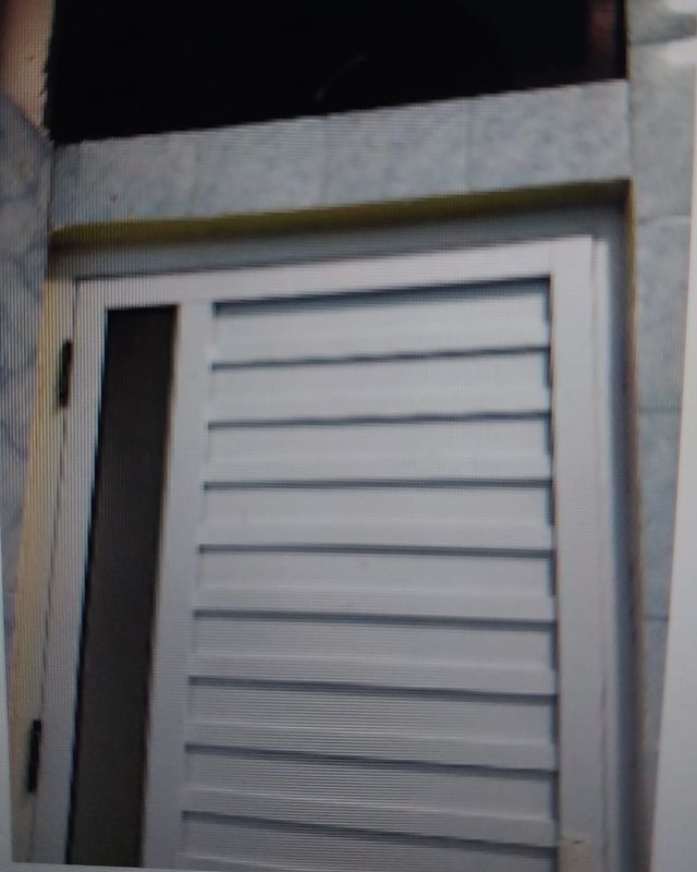 jasa pembongkaran, penggantian dan pemasangan pintu toilet