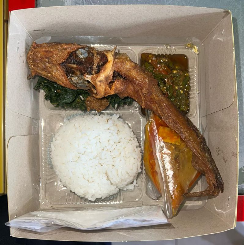 Nasi Box Ikan Lele