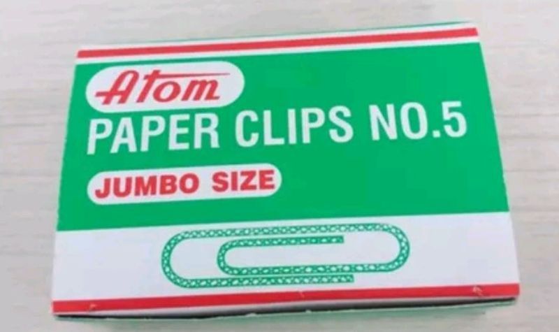 Paper Clips No 5 Atom
