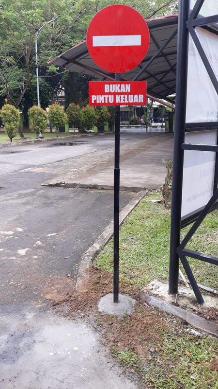 Rambu lalu lintas