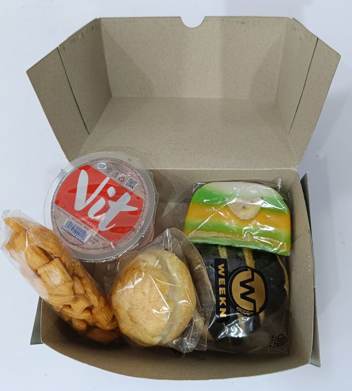 PAKET SNACK BOX TAKJIL 6
