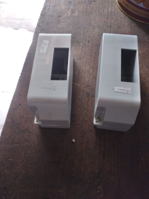 BOX MCB
