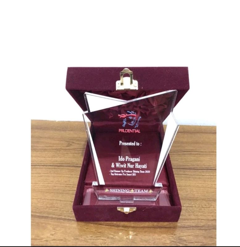 Vandel akrilik custom