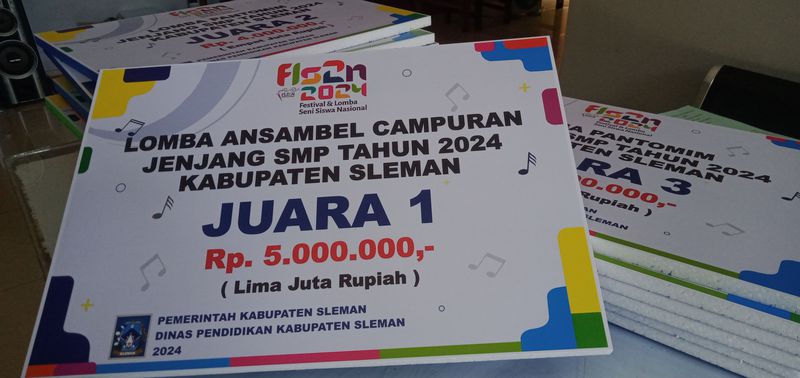 Sterofoam Hadiah - Multicolor