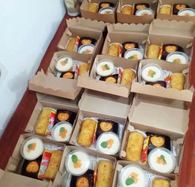 Snack Kotak/ Box