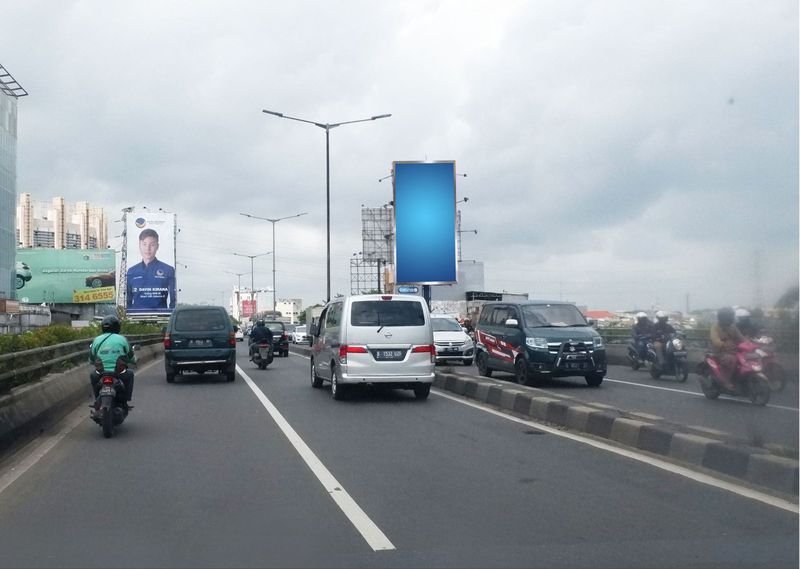 Billboard Jl. KH. Hasyim Ashari (depan Roxy Square, arah ke grogol)