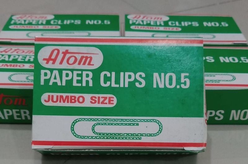 Paper Clips Atom No.5