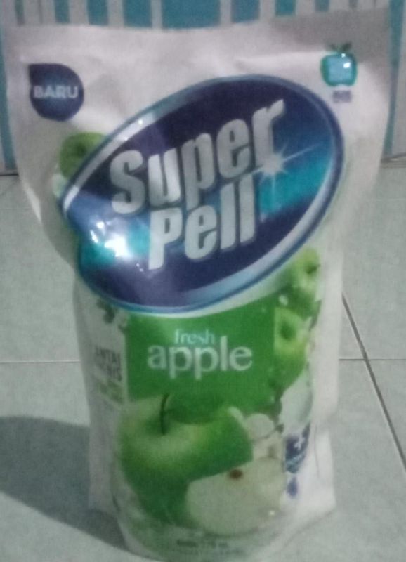 Super Pell Pembersih Lantai Refill Fresh Apple 770Ml