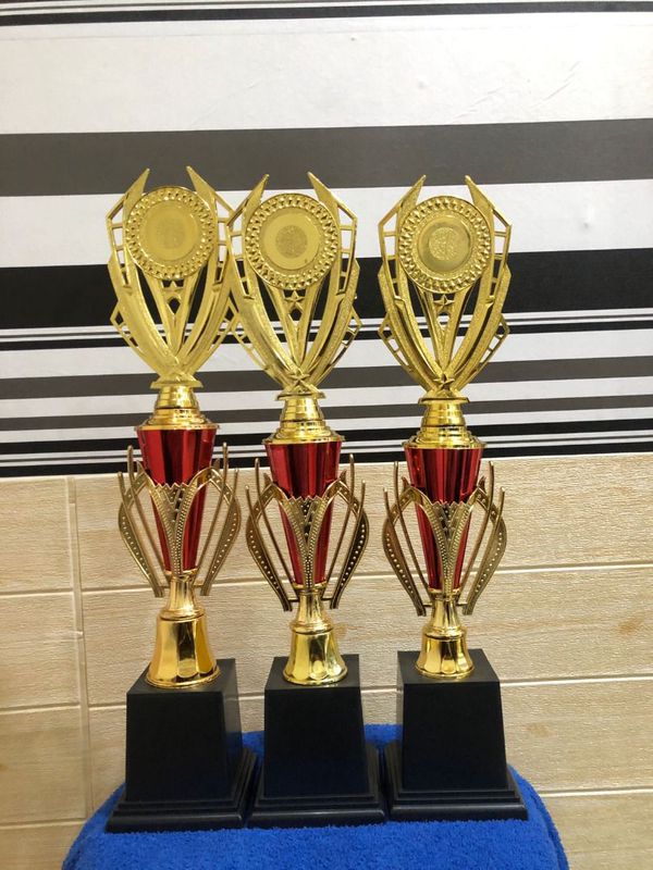Pembuatan Piala 1 Set ( 3 Piala )