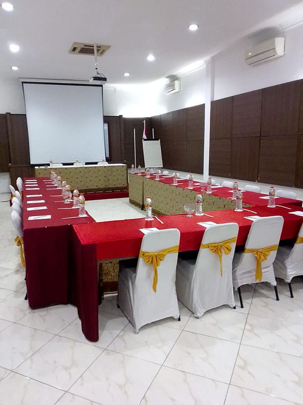 Halfday Meeting Package