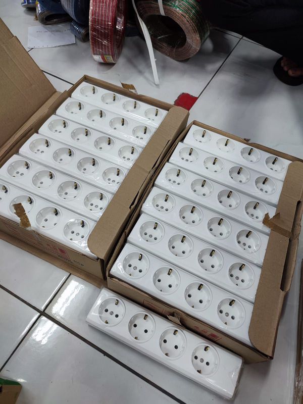 Terminal Colokan Listrik