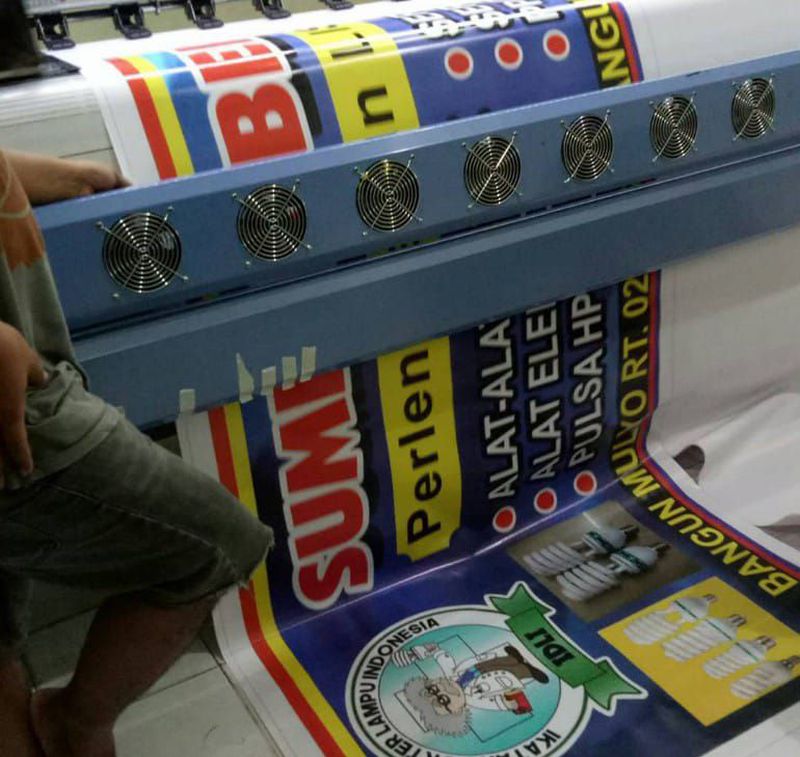 Cetak Spanduk Ukuran 1 m x 3 m Bhan Vinil