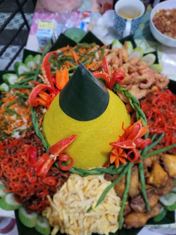 Nasi Tumpeng Kuning (1350)