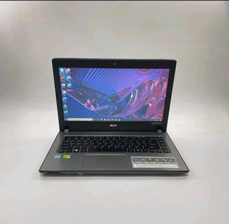 Laptop acer E5-476G Intel Core i3-7020U VGA 2GB Nvidia GeForce RAM 4GB HDD 1TB Windows 10
