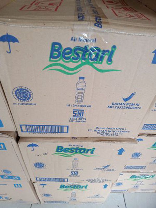 Air mineral Bestari 330 Ml