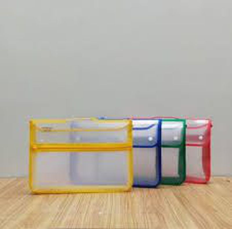 Map Zipper Plastik - Biru