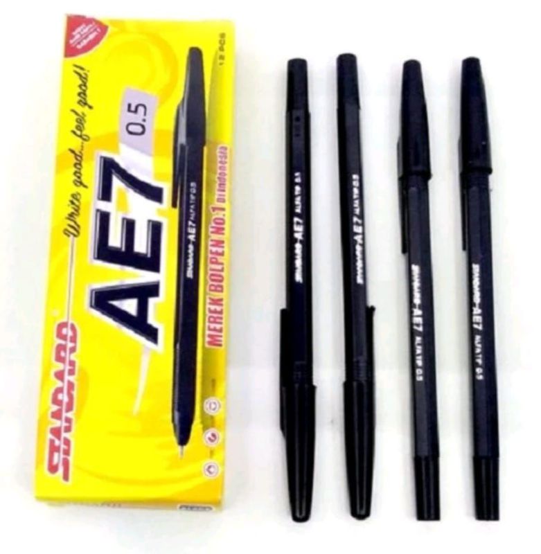Pena biasa (pena Standard AE7) - Hitam