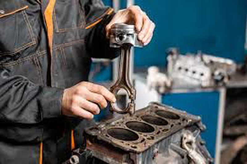 PAKET I - JASA SERVICE PERBAIKAN MESIN MOBIL ( BERAT )