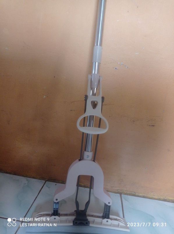 pengepel sorong sumbu ( pengering )