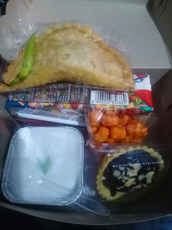 kue box paket 12