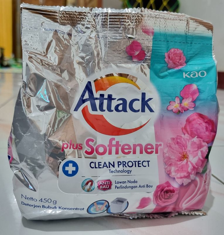 Attack deterjen bubuk 450 g