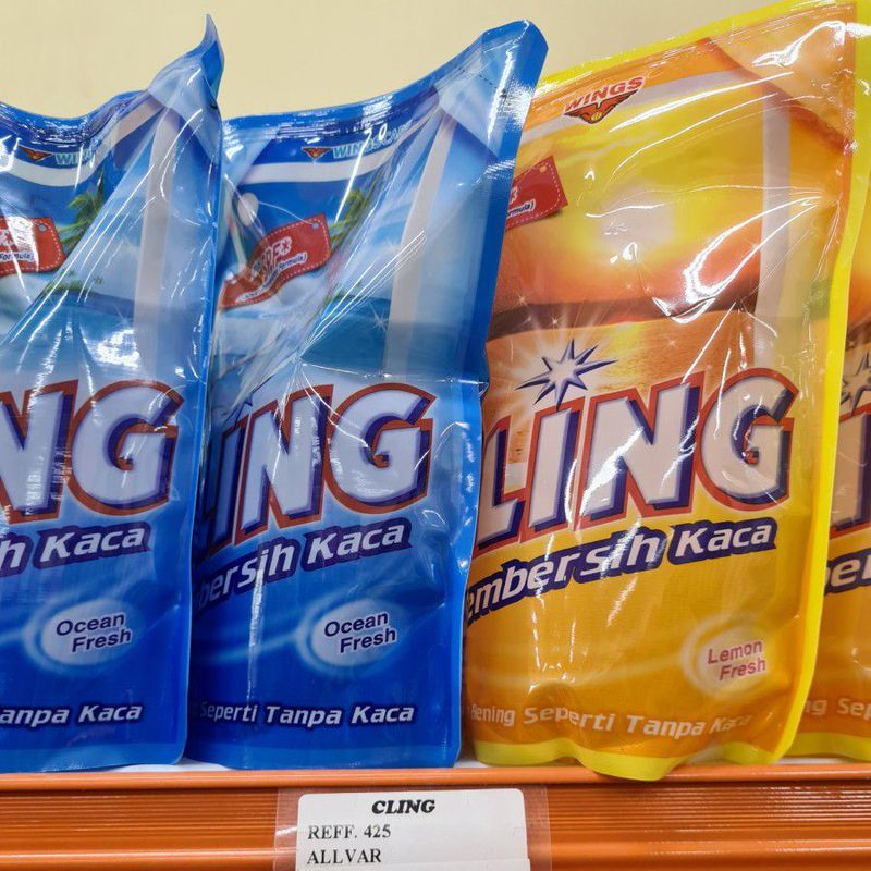 Cling pembersih kaca 425ml refill