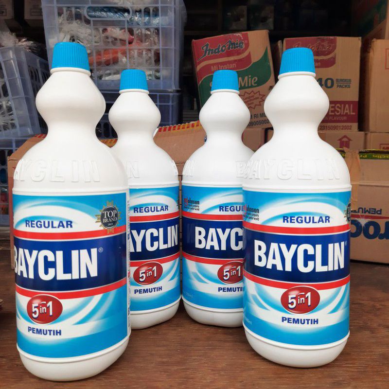 Bayclin Pemutih Pakaian Botol 1000 ml