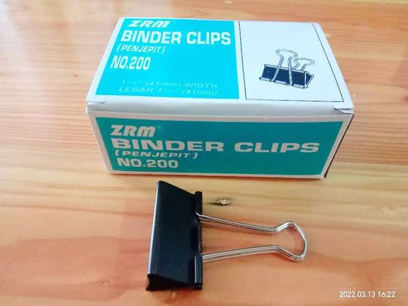 binder clips 200