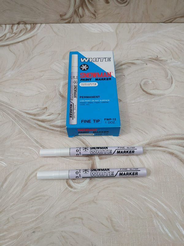 Pena White, Merk Snowman