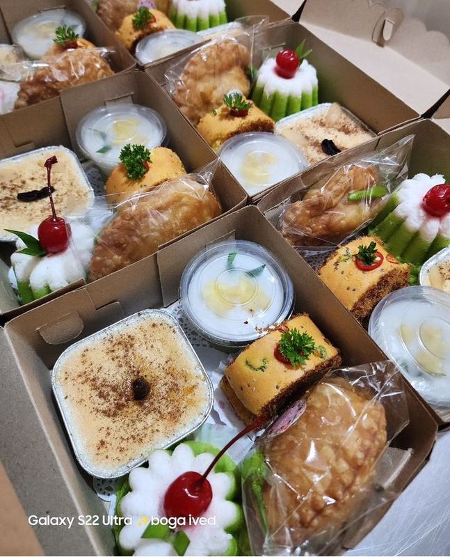 Snack Box 17