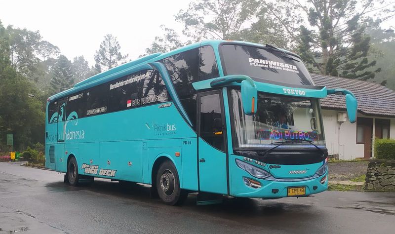 Sewa Bus Pariwisata Tujuan Jawa Timur + Madura (Wisata Ziarah) - 6 Hari
