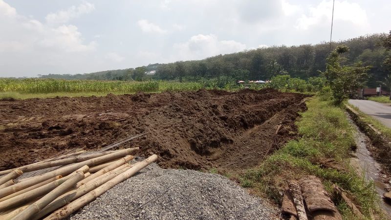 Batu Pecah / split / kricak 1-2 pecah mesin