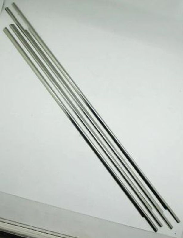 Lis Kaca Avanza 2pcs/set