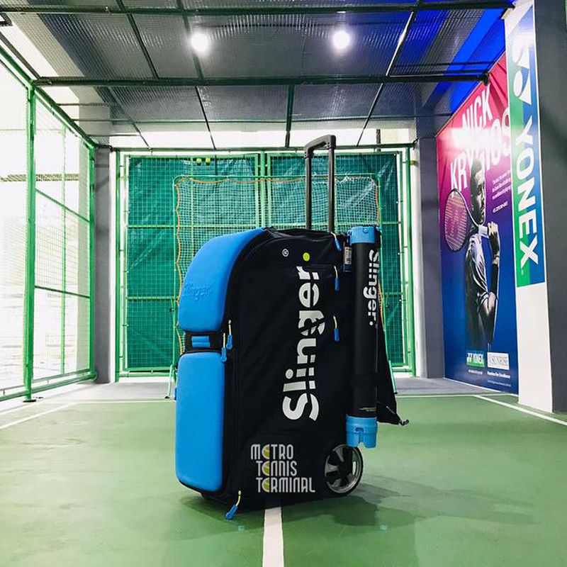 Pelontar Bola Tenis Lapangan