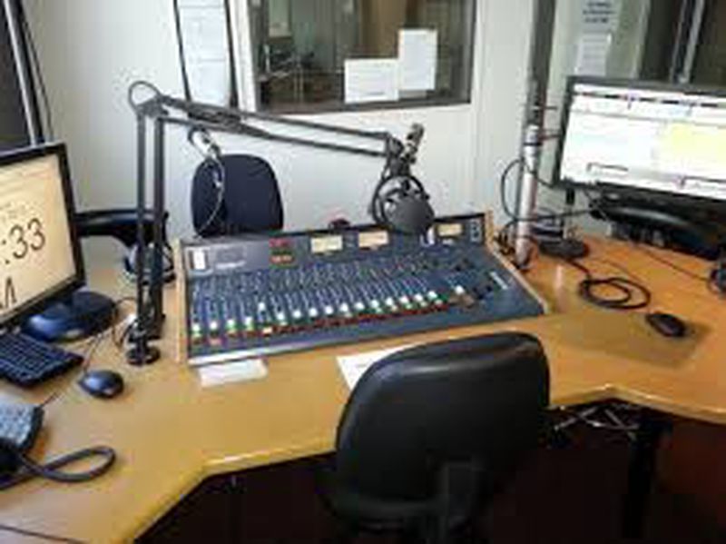 SEWA PERALATAN BROADCASTING LIVE STREAMING