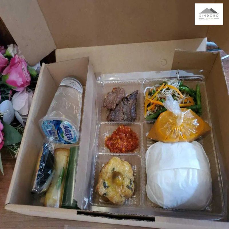 Paket Nasi Box + Snack