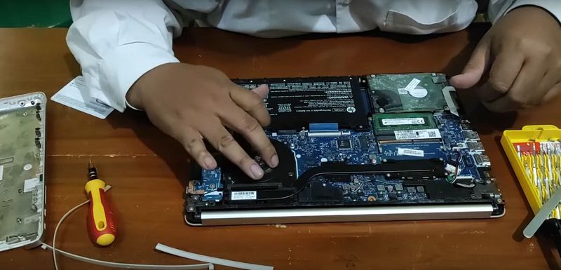 Pemeliharaan Personal Computer/Notebook