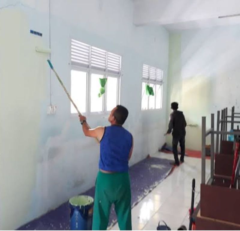 Bahan Perbaikan Tembok Kelas
