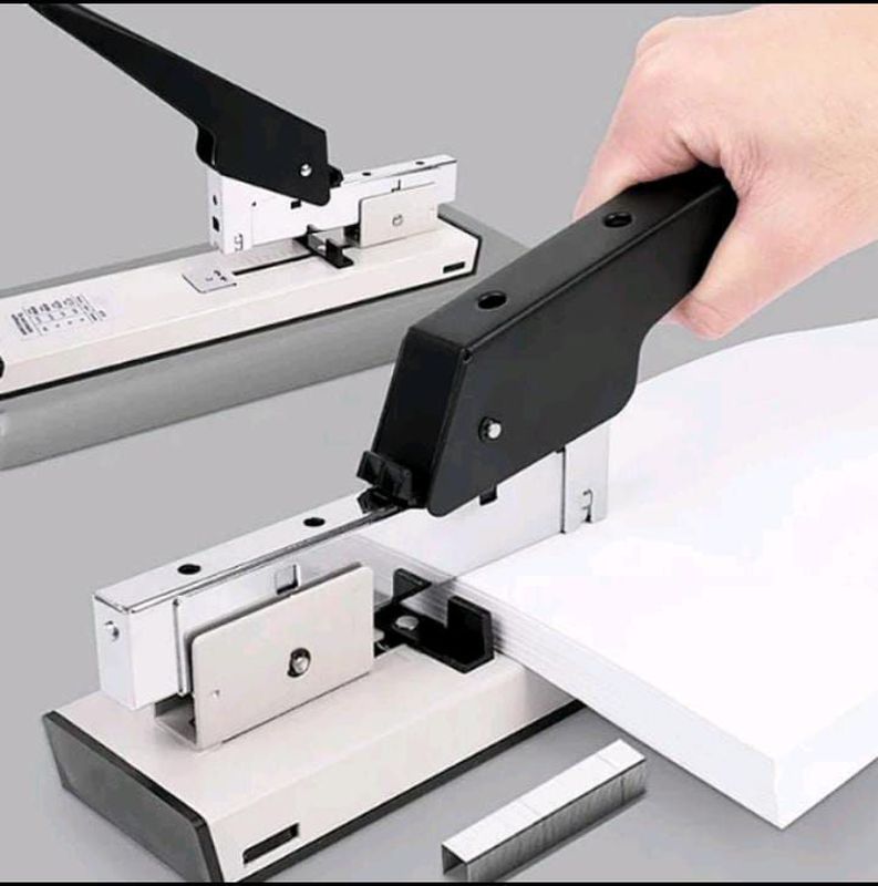 Stapler Besar