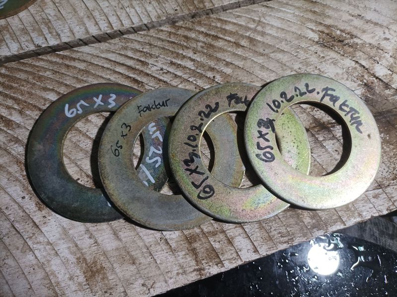 Shim Bucket Excavator Komatsu PC 130F-7 (B)