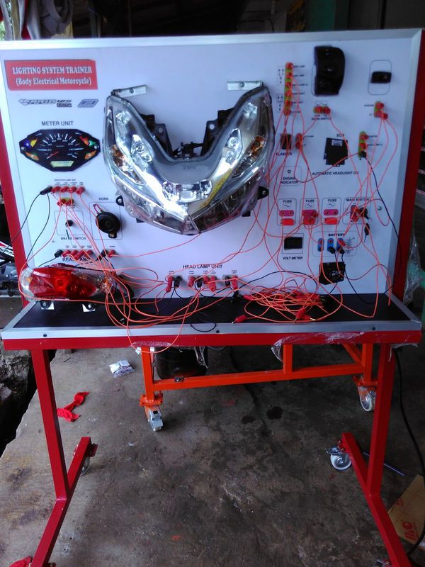 Trainer Lampu Vario Set Alat Peraga