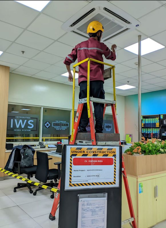 Jasa Perbaikan Unit AC Middle