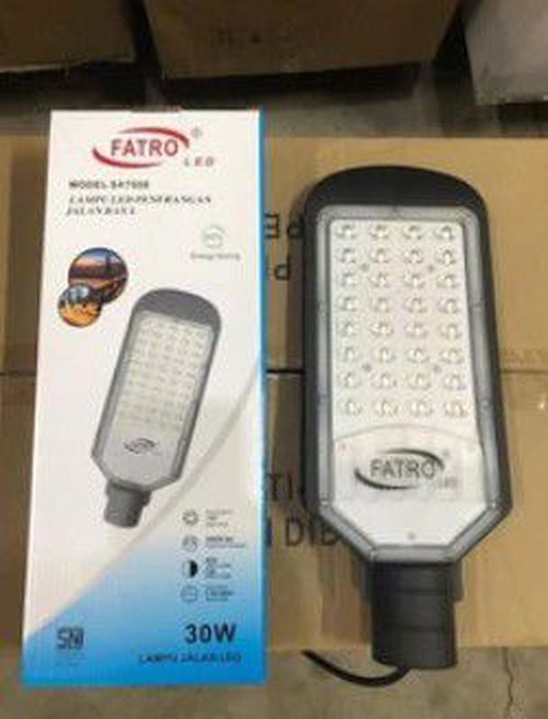Lampu LED Power 30w Daya tahan 50,000 H, Dimensi 37x 14,5x 5,5 cm