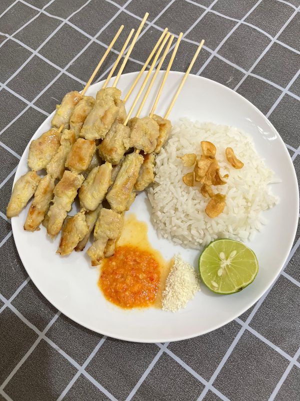 PAKET NASI BOX SATE TAICHAN