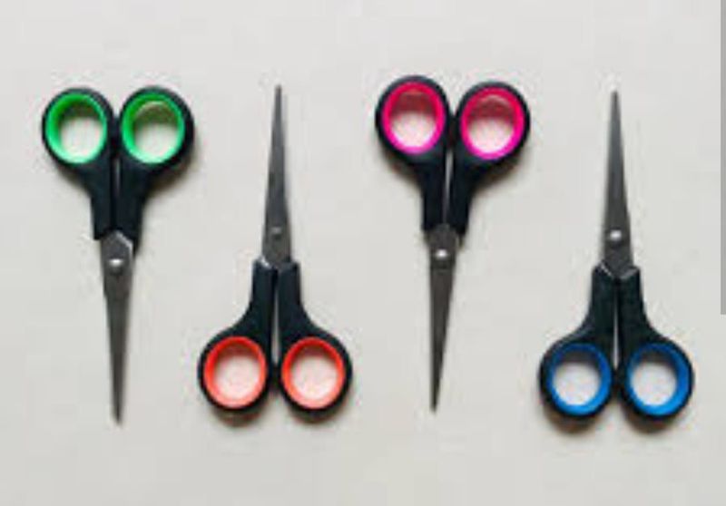 Gunting ukuran sedang, Merk Gunindo