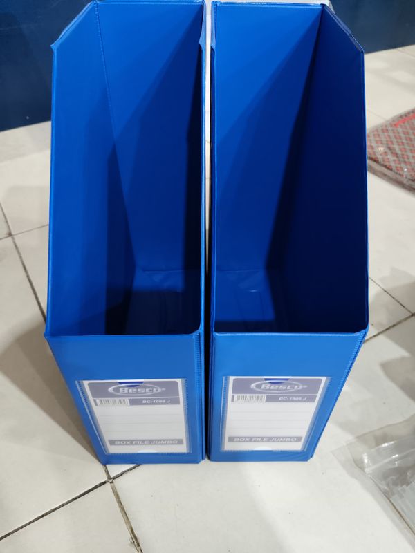Box File Kancing merek Besco