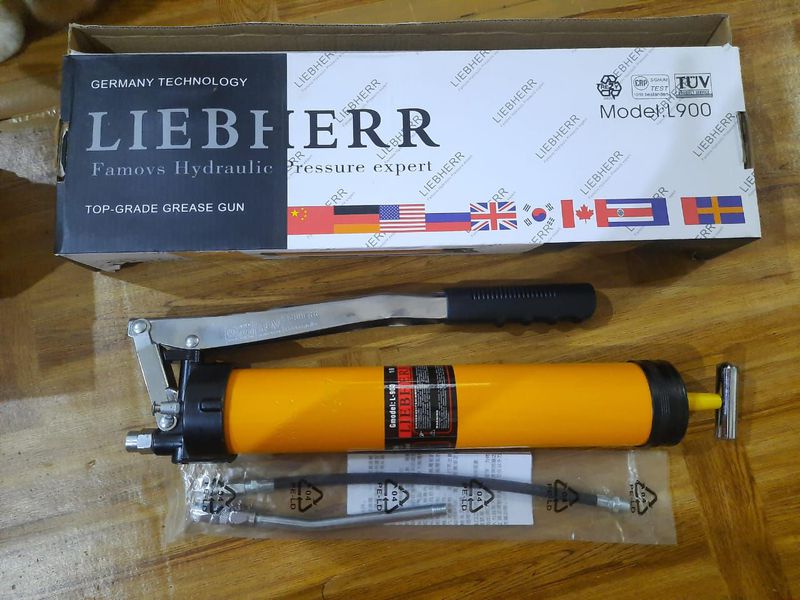 POMPA GREASE 900 CC - MEREK LIEBHERR