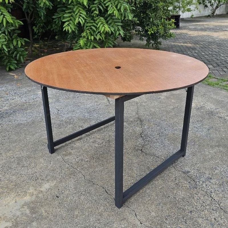 Meja Bundar 120cm tinggi 80