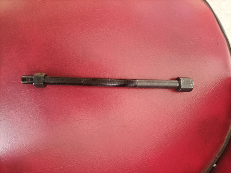 Cucuk Per Depan Hino 500