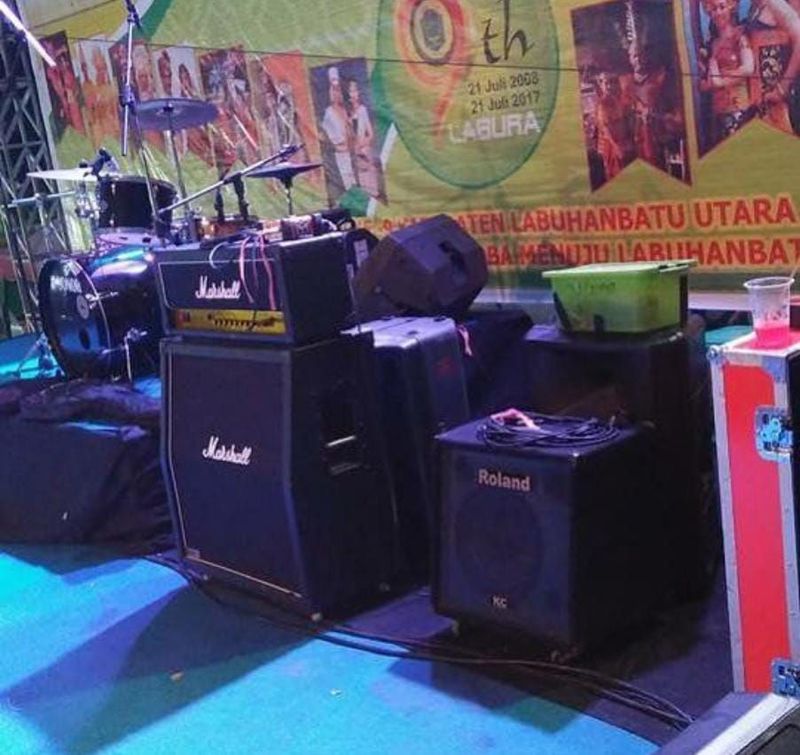Sewa Peralatan Band